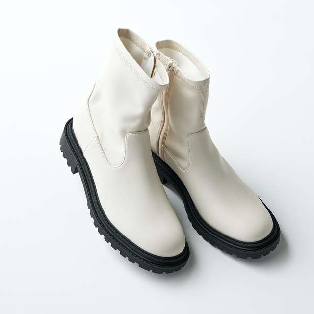 写真 (4枚目) - 秋冬コーデが今っぽく！[GU]の高見え「シューズ」3足 - LOCARI（ロカリ） - LOCARI（ロカリ）