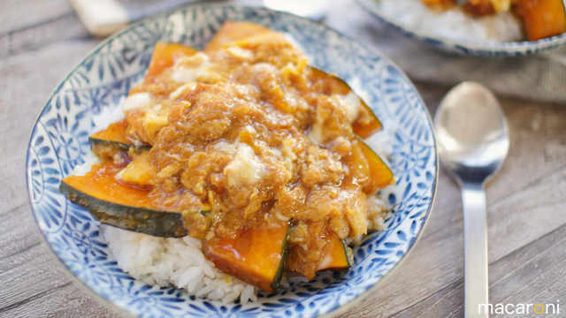 写真 (4枚目) - macaroni動画から人気者を厳選！パパッと作れる「丼」簡単レシピ8選 - - LOCARI（ロカリ）