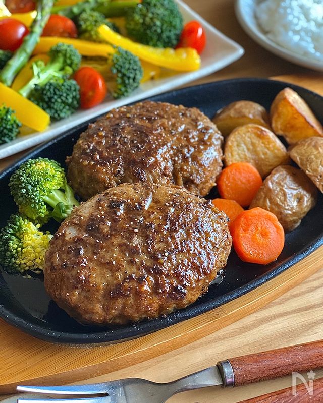 写真 (13枚目) - お気に入り数3000超え♡みんなを虜にする「超絶品ハンバーグ」12選 - LOCARI（ロカリ）