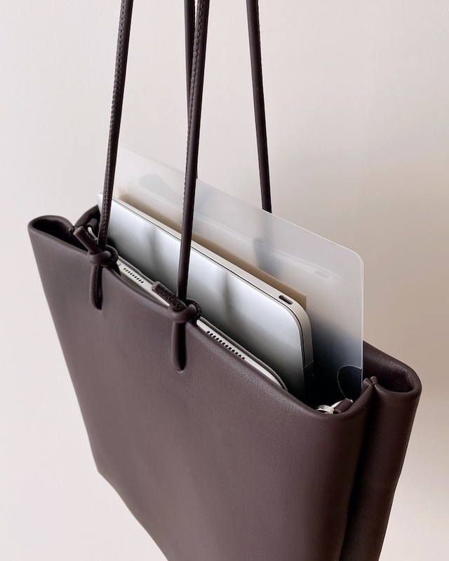 写真 (7枚目) - どんなコーデにも合うじゃん！ZARAの「新作トートバッグ」 - LOCARI（ロカリ）