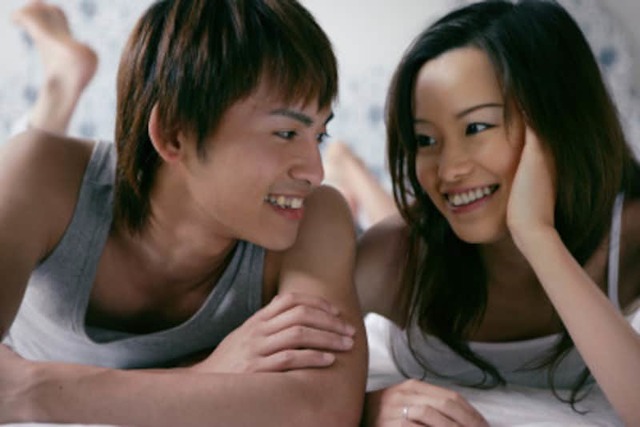 写真 (1枚目) - 女性ホルモンを増やす体操！簡単マル秘ストレッチ - LOCARI（ロカリ） - LOCARI（ロカリ）