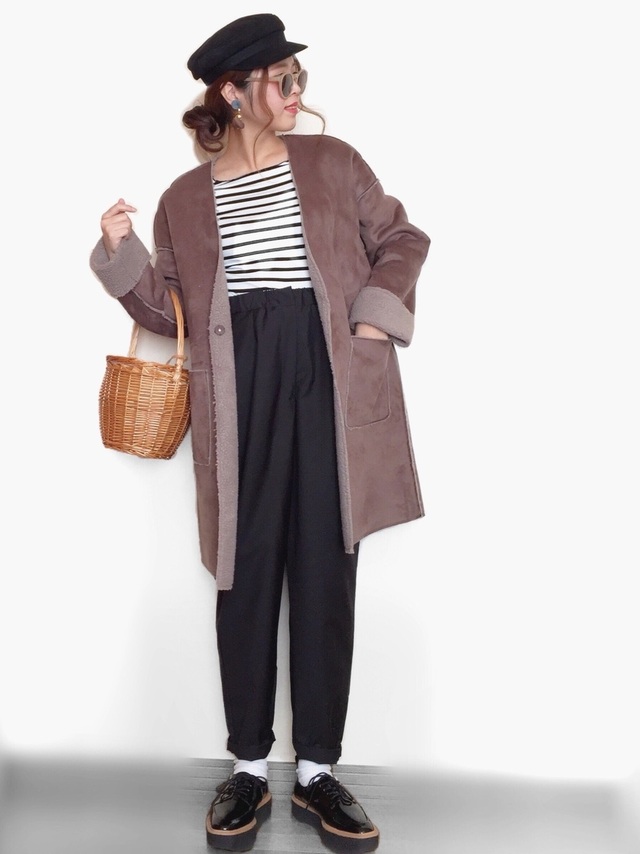 写真 (13枚目) - 真冬の足元は“白ソックス”にお任せ♡オシャレコーデ具体例13 - LOCARI（ロカリ） - LOCARI（ロカリ）