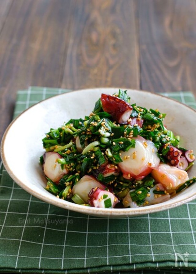 写真 (1枚目) - あと1品欲しい家飲みに♡たった5分で作れる簡単おつまみ12選 - LOCARI（ロカリ） - LOCARI（ロカリ）