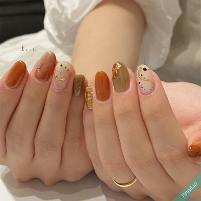 写真 (11枚目) - “ミラーライン”のネイルデザインに注目♪ワンポイントに入れてこなれ感UP - LOCARI（ロカリ）