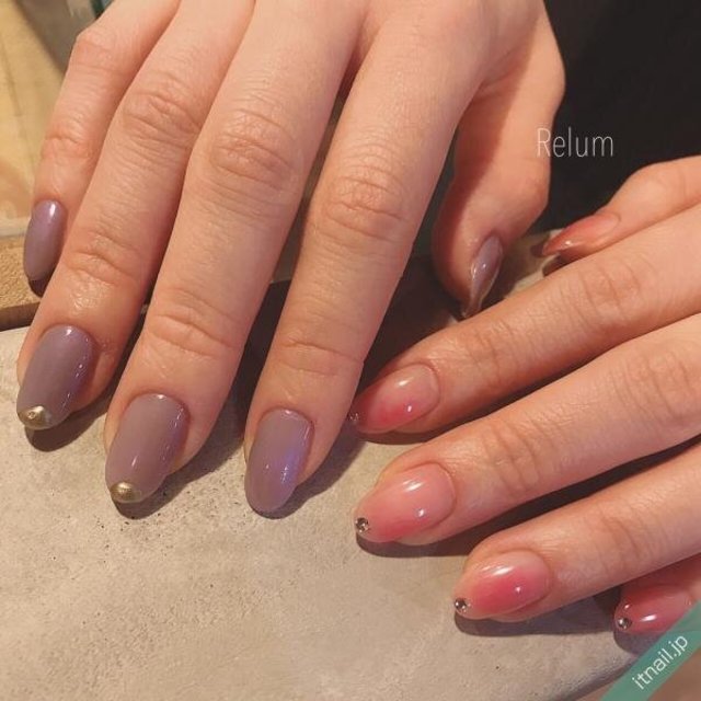 写真 (5枚目) - 大人可愛いネイルは《ピンク×グレー》で作る♡シンプルもニュアンス感もGET - LOCARI（ロカリ）