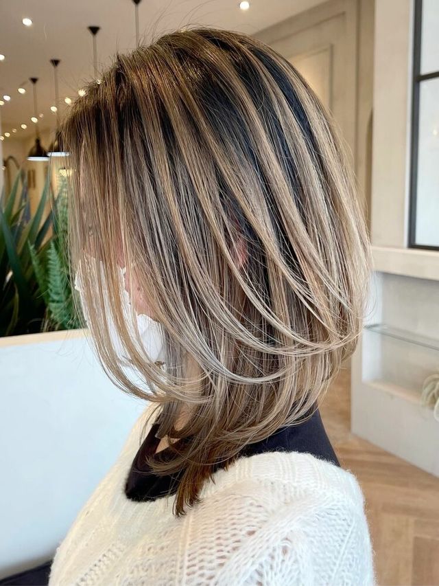 写真 (7枚目) - 今流行りのシャドールーツって？髪が伸びても目立たないおしゃれ女子注目のヘアカラー - LOCARI（ロカリ）