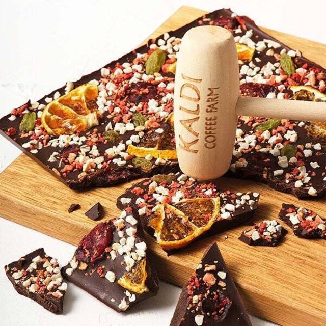 写真 (1枚目) - [KALDI]2022バレンタイン♡“友チョコ”にもらったら嬉しいのはこれ！ - LOCARI（ロカリ）