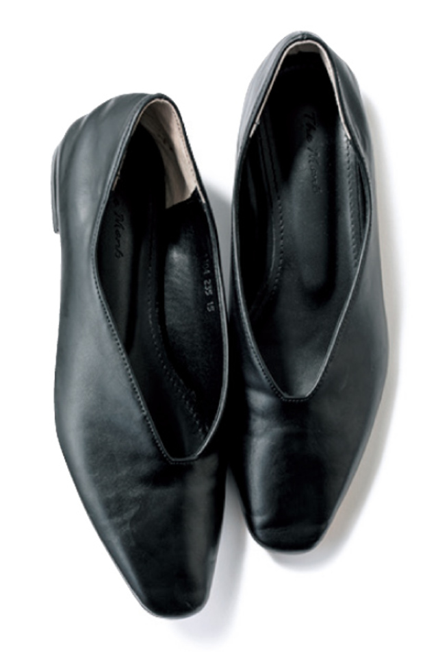 写真 (4枚目) - [卒入園､通勤etc.]4桁プライスの黒紺靴4選！合わせやすさで厳選 - LOCARI（ロカリ）