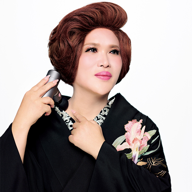 写真 (3枚目) - 美容家IKKOさん｜「化け物～」と言われるような美肌を目指して頑張ります - LOCARI（ロカリ）