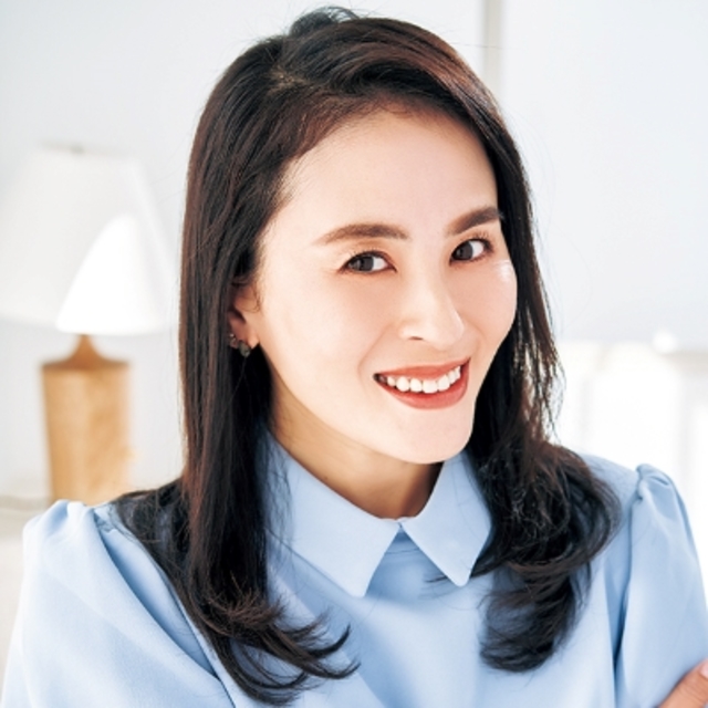 写真 (10枚目) - [40代ツヤ髪ロング派]が愛用中のアウトバストリートメント6選 - LOCARI（ロカリ）