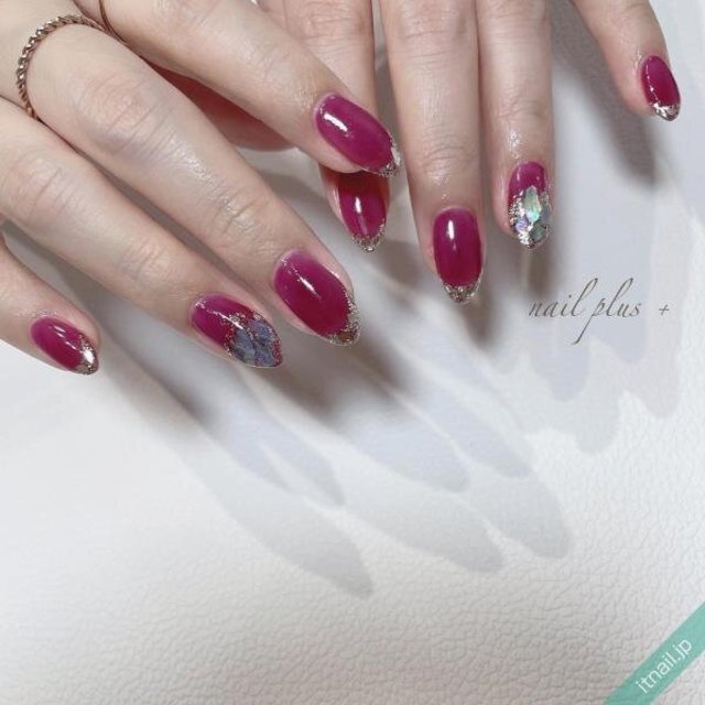 写真 (6枚目) - ニュアンス感UP♡ネイルの先端にホロやラメをぎゅっと使ったデザイン - LOCARI（ロカリ）