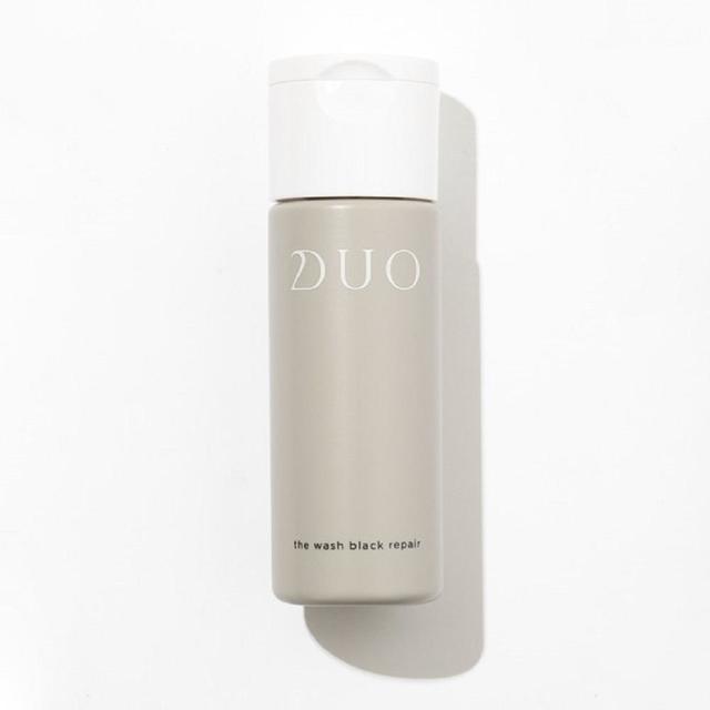 写真 (4枚目) - 「DUO」の黒入り！5点も付録で付いてくる「ムック本」は買いでしょ。 - LOCARI（ロカリ）