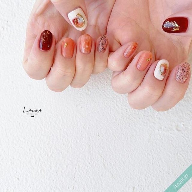 写真 (7枚目) - 30代からはこれ！ヘルシー＆可愛い「コーラルオレンジネイル」 - LOCARI（ロカリ） - LOCARI（ロカリ）