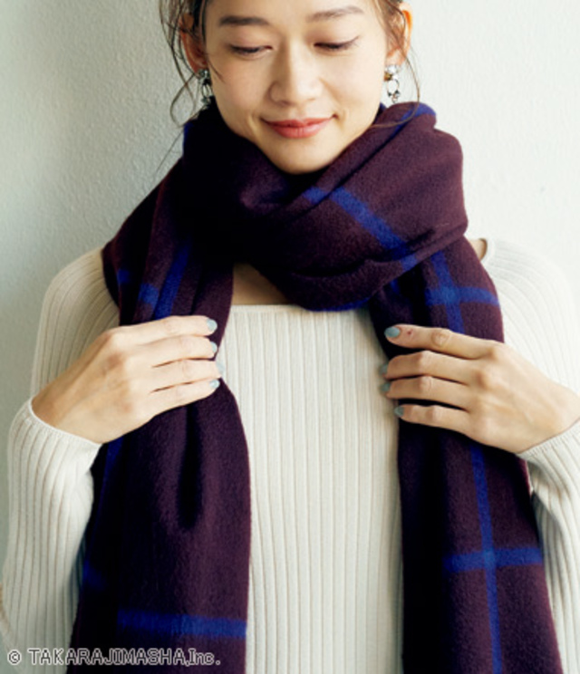写真 (4枚目) - いま一番おしゃれなストールの巻き方「ミラノ巻き」に挑戦！ - LOCARI（ロカリ）