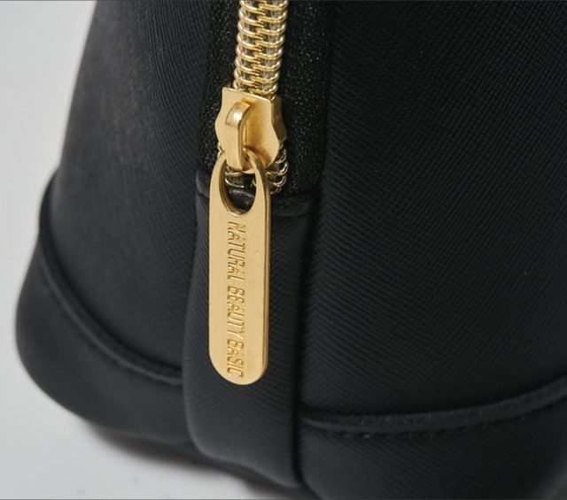 写真 (4枚目) - 底の切り替えにワザあり！付録の域を超えたレディな“ナチュビュー”バッグがsteady. - LOCARI（ロカリ）