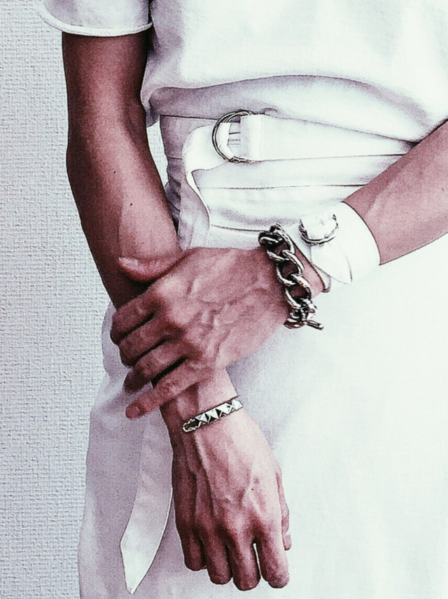 写真 (20枚目) - オシャレな人は実践中！小物使いマスターで「こなれ感UP」 - LOCARI（ロカリ）