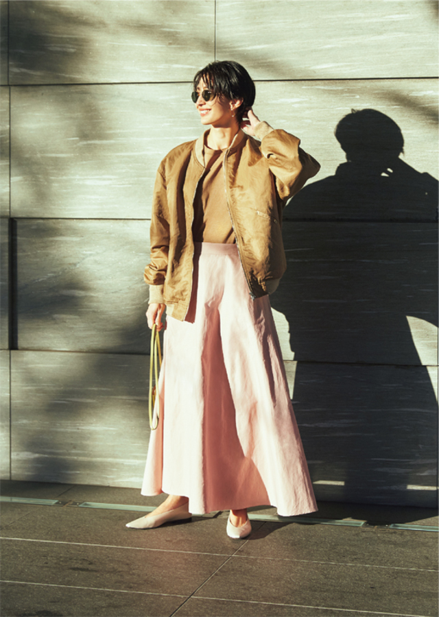 写真 (2枚目) - 今春『MA-1』が大人アウターに急浮上！通勤にも着こなせる4選 - LOCARI（ロカリ） - LOCARI（ロカリ）