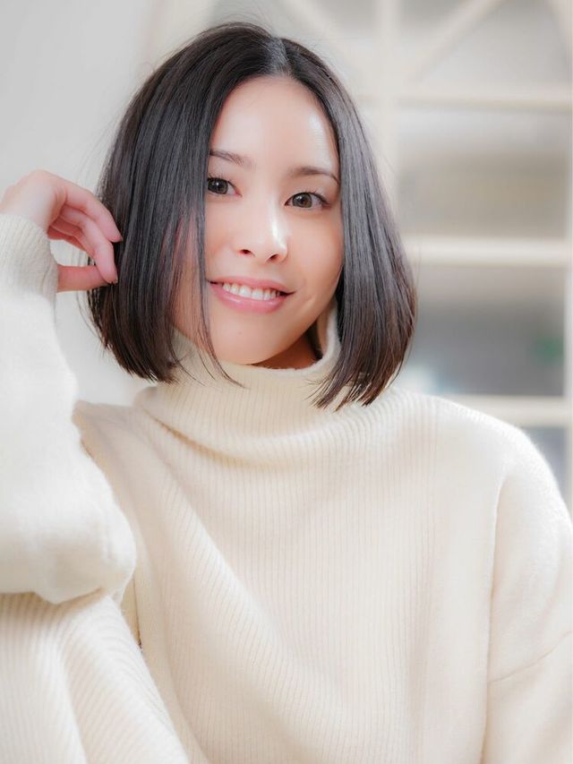 写真 (13枚目) - 大人おしゃれな前下がりボブのヘアカタログ《2022》前髪あり・なしの髪型まとめ - LOCARI（ロカリ）