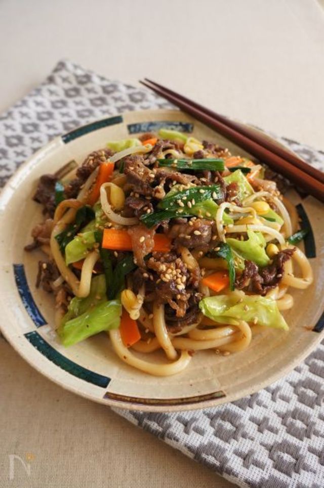 写真 (12枚目) - 昼食や夜食にも大活躍♡パパッと簡単でおいしい！人気の焼きうどんレシピ13 - - LOCARI（ロカリ）