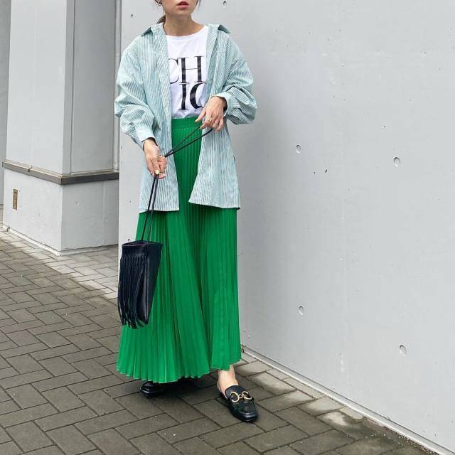 写真 (4枚目) - [気温21度]これ着ときゃ間違いない。晩春のスカートコーデ5連発 - LOCARI（ロカリ）