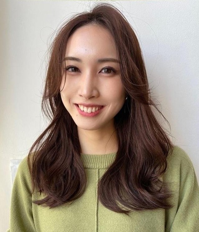 写真 (31枚目) - [30代～40代大人の髪型・ロングヘアまとめ]働く女性の好感度ヘア｜17選！ - LOCARI（ロカリ）