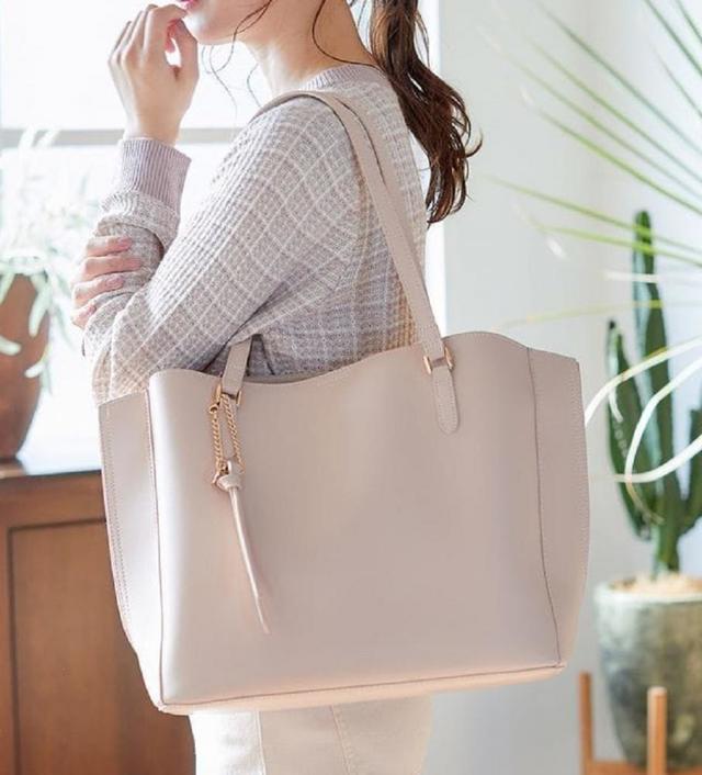 写真 (4枚目) - [3000円以下]A4サイズもすっぽり！ハニーズで買える優秀「トートバッグ」5選。 - LOCARI（ロカリ）