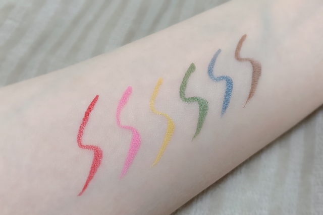 写真 (8枚目) - ダイソー、話題の110円のカラーアイライナーが優秀！ 耐久性もスゴい - LOCARI（ロカリ）