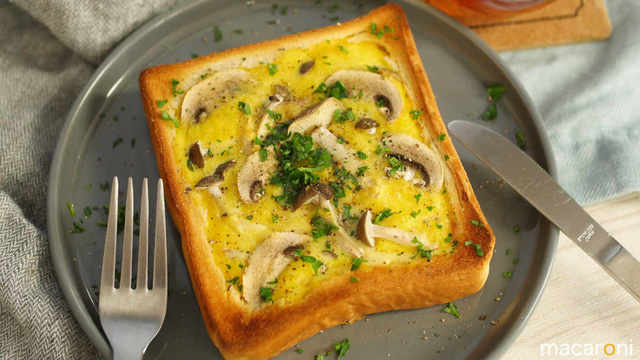 写真 (2枚目) - 朝ごパンを彩る！macaroni考案「トーストレシピ」10選 - LOCARI（ロカリ） - LOCARI（ロカリ）