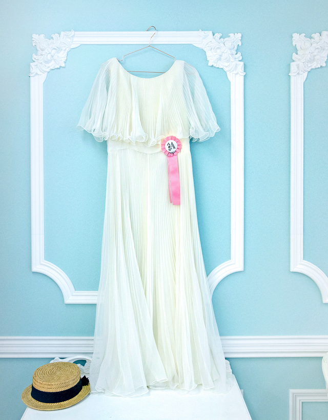 写真 (11枚目) - DIY花嫁さんも必見♡「アルファベット刺繍のロゼット」の作り方 - LOCARI（ロカリ）