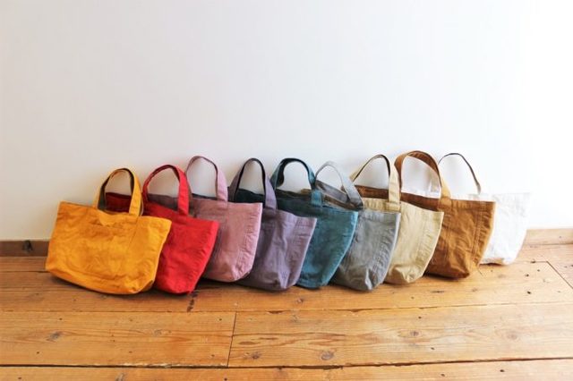 写真 (5枚目) - カラバリ豊富でA4サイズもすっぽり収まる♡丈夫で永く使える帆布トート4選 - - LOCARI（ロカリ）