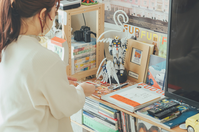 写真 (3枚目) - DIYの壁面収納に日々の好きが重なっていく。1K 26㎡ - LOCARI（ロカリ）