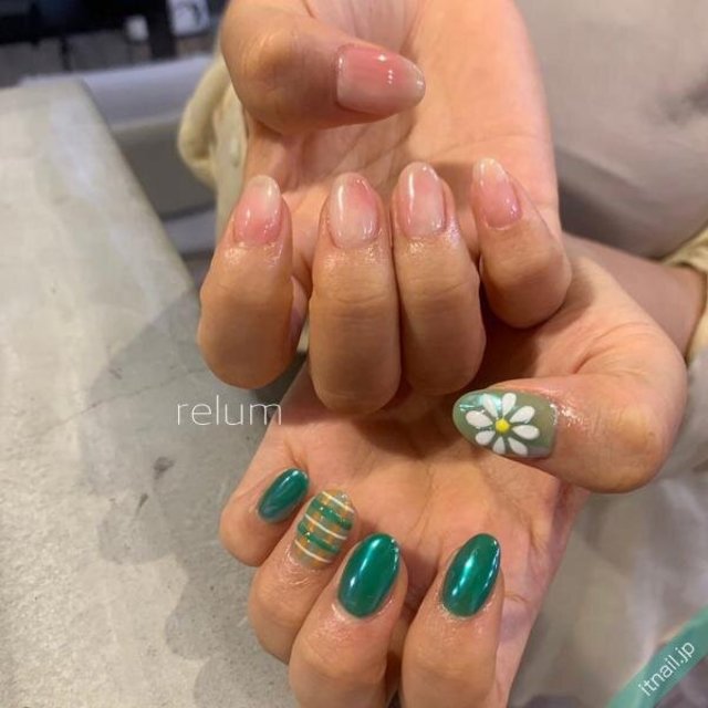 写真 (10枚目) - “桃ネイル”の季節到来♡2022年も大人気のデザインをCHECK！ - - LOCARI（ロカリ）