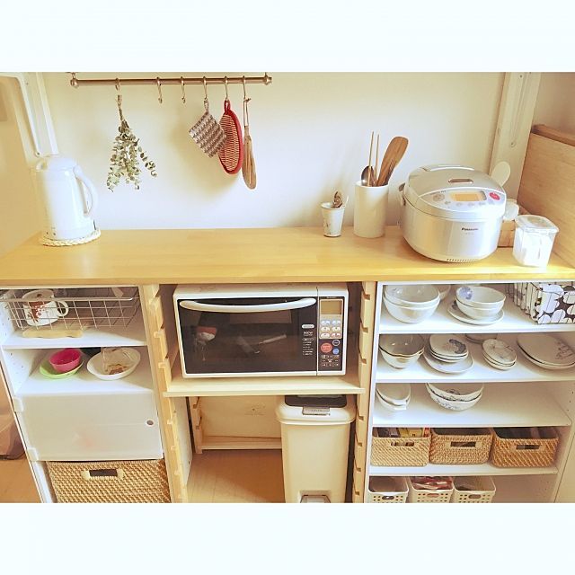 写真 (5枚目) - 食器棚DIYをマスター！おしゃれなキッチンになるアイデア20選 - LOCARI（ロカリ）