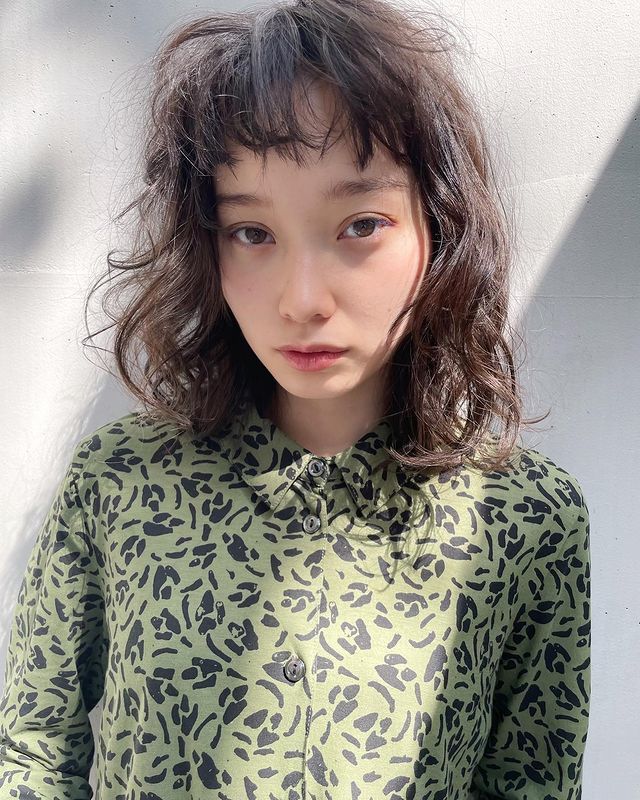 写真 (23枚目) - 芸能人にも人気!!ベビーバングのヘアカタログ♡丸顔、面長、40代でも似合う？ - LOCARI（ロカリ）