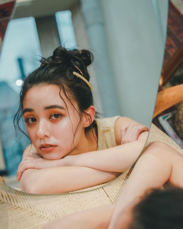 写真 (1枚目) - 髪のパサつき、どうすればいい？原因とケア方法、2022年最新アイテムまとめ - LOCARI（ロカリ）