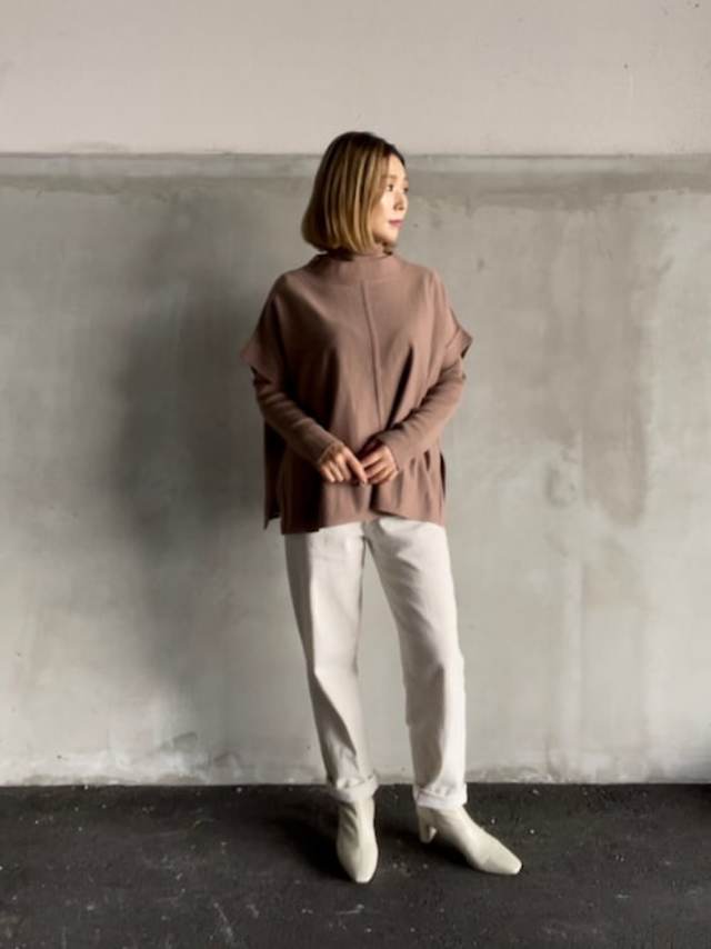 写真 (18枚目) - [2022最新]40代に似合うZARAコーデ特集。大人スタイルを叶える着こなし - LOCARI（ロカリ）