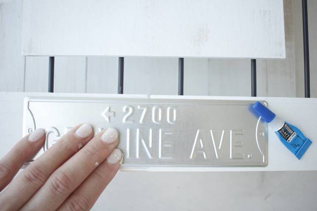 写真 (12枚目) - 片付けのコツは「定数管理」！100均「すのこ」でできる傘立てDIY - LOCARI（ロカリ）