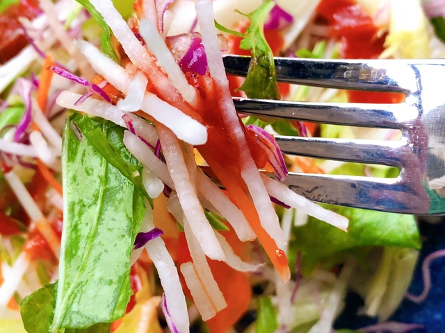 写真 (9枚目) - ダメだ、野菜が止まらねぇ…！無印良品の「濃厚ドレッシング」でサラダが10倍ウマくなった！ - LOCARI（ロカリ）