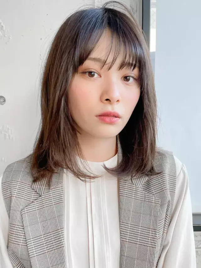 写真 (2枚目) - 大人女子におすすめ！理想のスタイルが見つかる「大人ロブ・ミディアム」12選 - LOCARI（ロカリ）