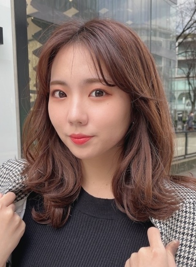 写真 (9枚目) - 40代に似合う前髪って？オシャレ見え確実な“イチオシバング” - LOCARI（ロカリ） - LOCARI（ロカリ）