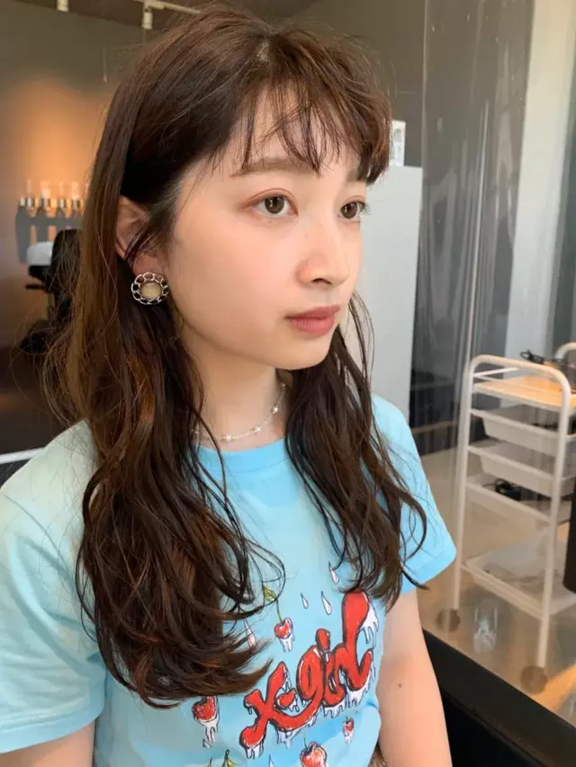 写真 (13枚目) - 30代、童顔女子に捧ぐおすすめヘア♡「ぱっつん前髪」12選 - LOCARI（ロカリ）