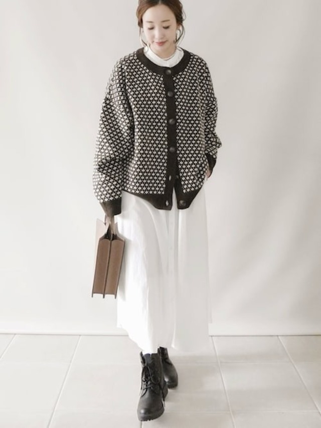 写真 (3枚目) - 羽織り1枚で垢抜ける！[2022]今っぽ秋アウターコーデ - LOCARI（ロカリ） - LOCARI（ロカリ）