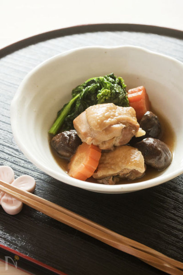 写真 (16枚目) - 鶏肉を使った人気おすすめレシピ25選！照り焼きや炒め物まで - LOCARI（ロカリ） - LOCARI（ロカリ）