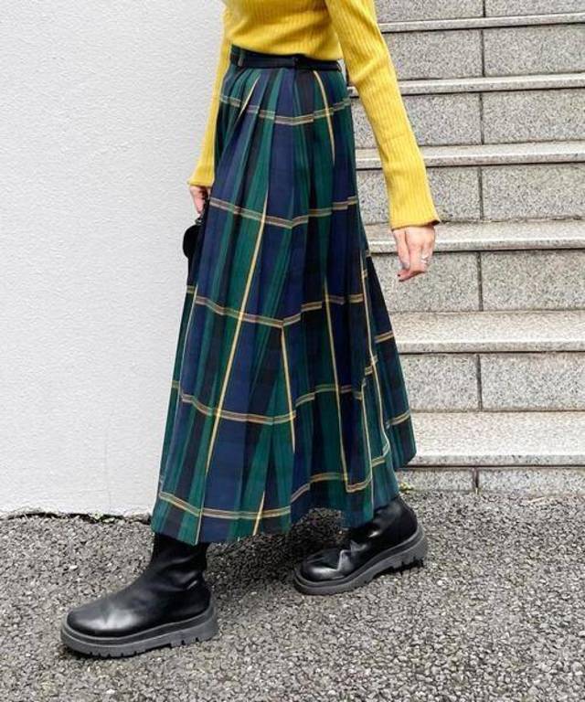 写真 (2枚目) - [coen]コレは絶対買い！楽ちんなのに手抜きに見えない「秋スカート」5選 - LOCARI（ロカリ）