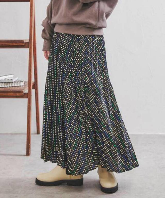 写真 (4枚目) - [coen]コレは絶対買い！楽ちんなのに手抜きに見えない「秋スカート」5選 - LOCARI（ロカリ）