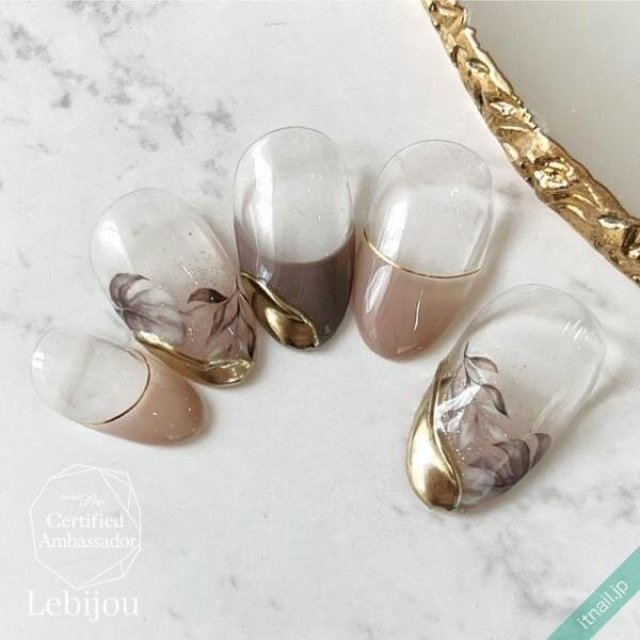 写真 (6枚目) - 秋冬の手元をおしゃれに彩る♩軽やかブラウンネイル7デザイン - LOCARI（ロカリ）