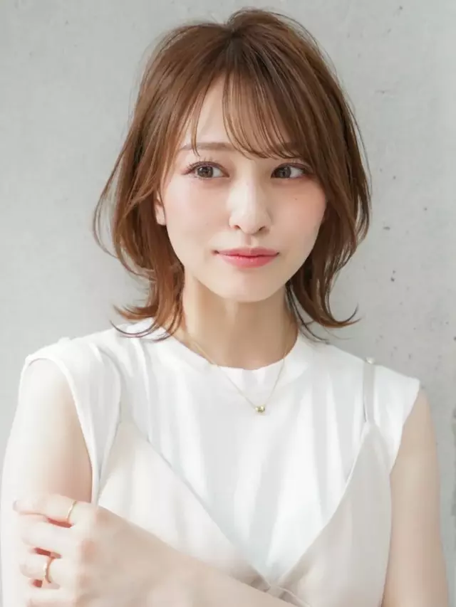 【2024最新】30代女子へ♡セットなしでもかわいい「くびれヘア」20選 - LOCARI（ロカリ）
