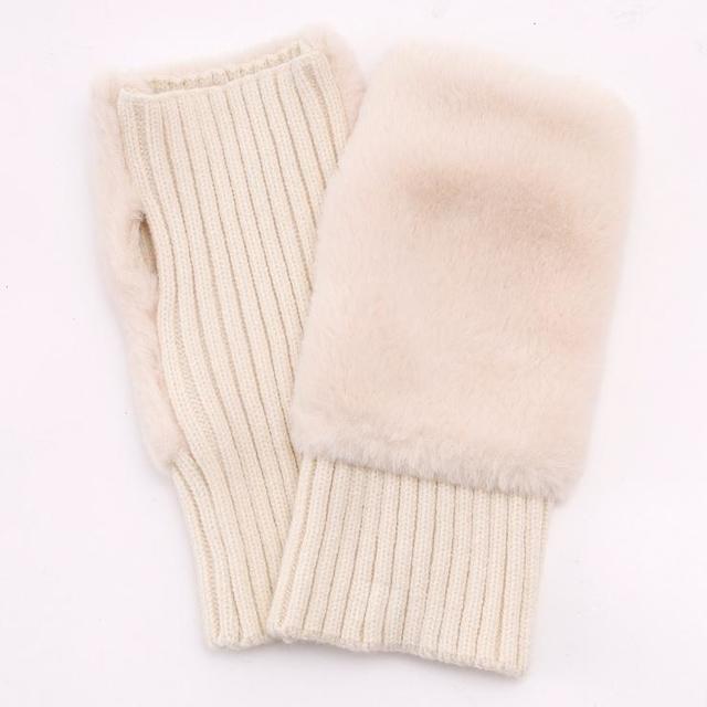 写真 (5枚目) - しまむら×MUMUさん新作情報！スマホ対応手袋、二重織ストール、ブーツなど多数。 - - LOCARI（ロカリ）