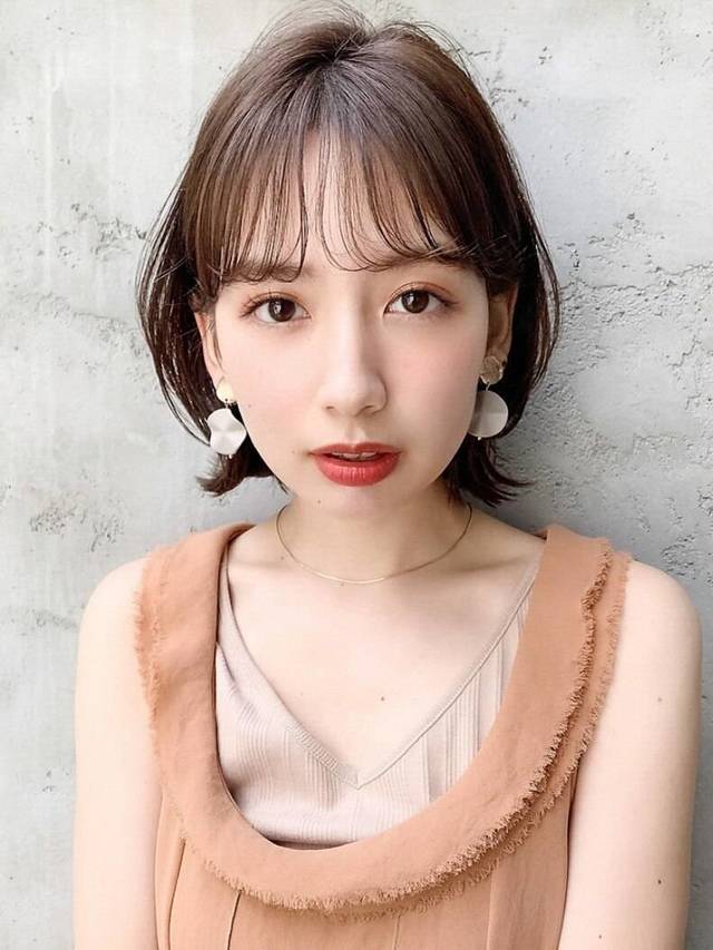 写真 (5枚目) - 「垢抜けたね」って褒められる♡40代のための若々しく見えるボブ5選 - LOCARI（ロカリ）