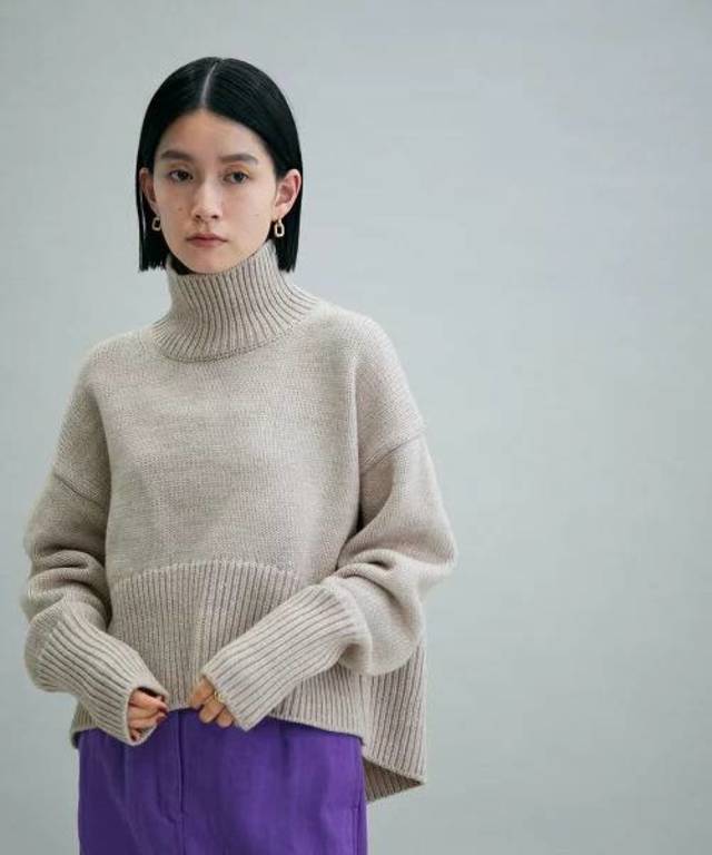 写真 (2枚目) - ぽっちゃりさんの救世主。太って見えないトップス5選〜2022晩秋〜 - - LOCARI（ロカリ）